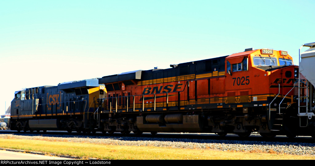 BNSF 7025